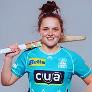 Amelia Kerr (Cricketer) Height, Age, Family, Husband & Net Worth